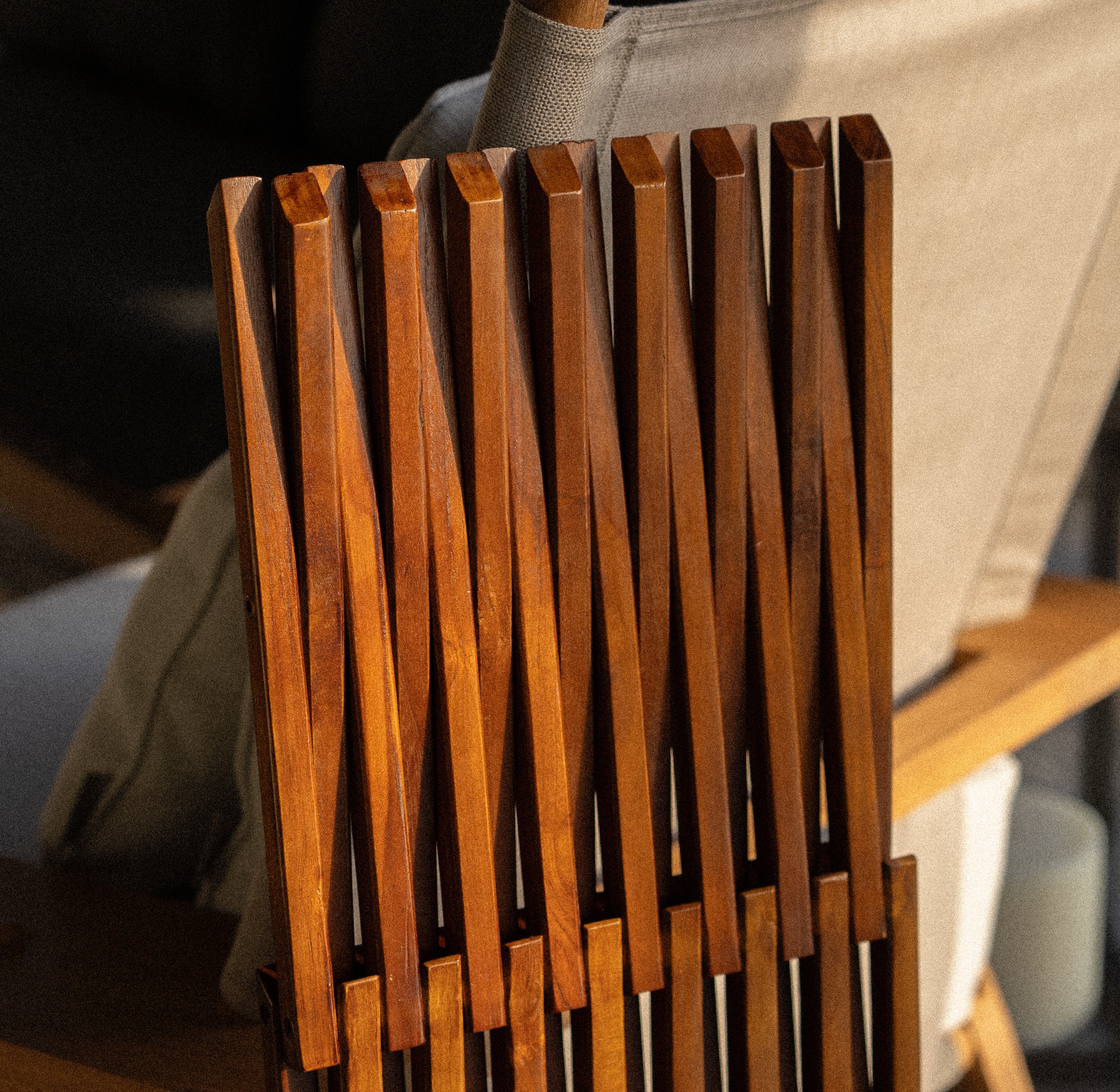 Vera Teak Wood Foldable Table – The Teaky Hut